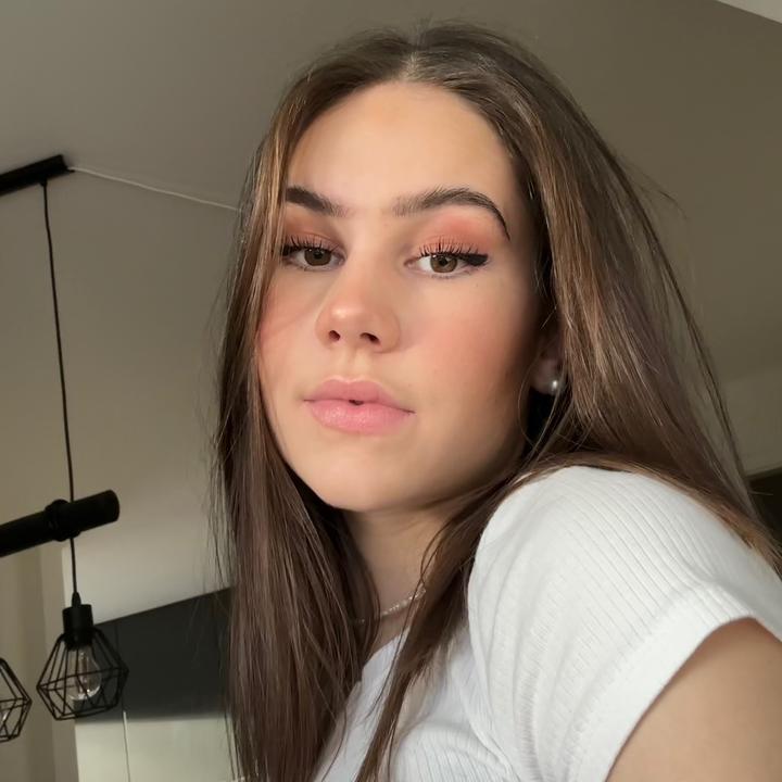 🦄 @lauramariesoons - Laura Soons 🤍 - TikTok