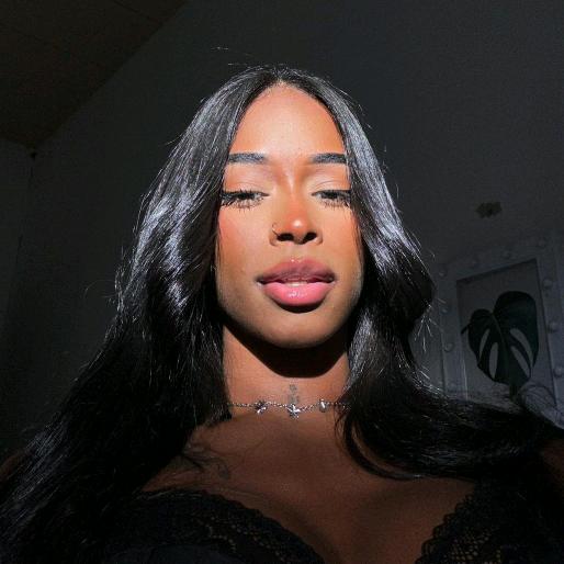 Victoria Simons's Instagram, Twitter & Facebook on IDCrawl