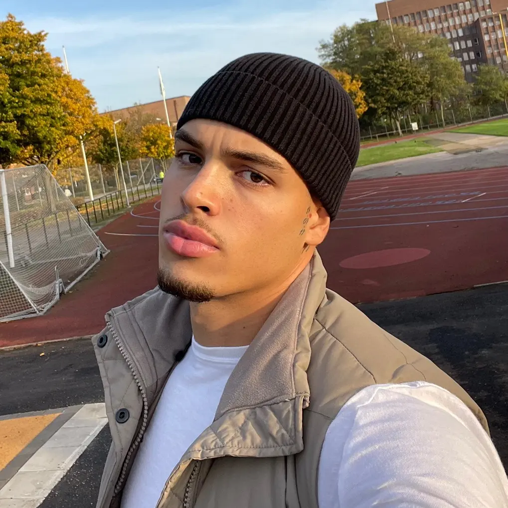 Cozmo - @cozmo3lg TikTok Analytics | Profile, videos & hashtags | Exolyt