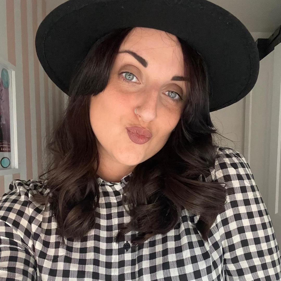 Jade Warden - @jaaadewaaarden TikTok Analytics | Profile, videos ...