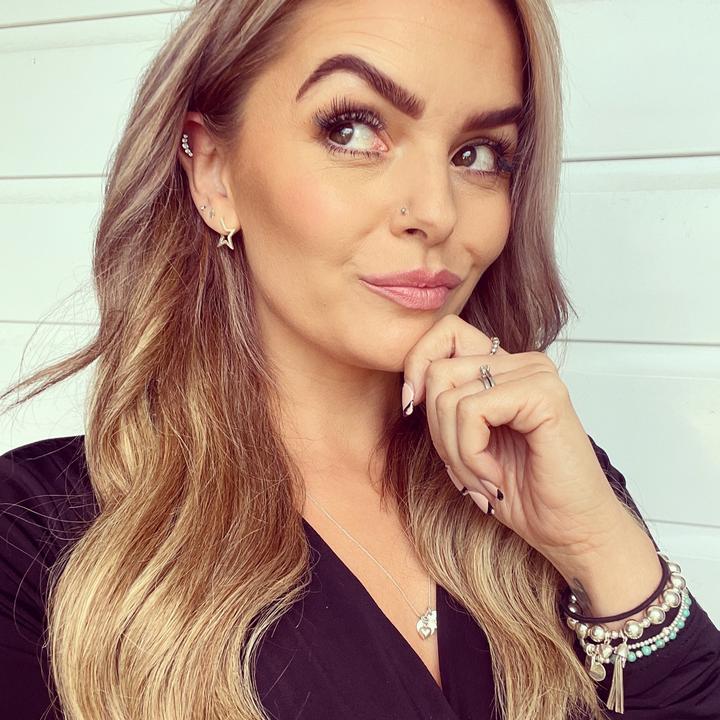 Stephanie Vavron (@stephanievavron) Realtime TikTok Live Follower ...