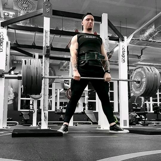 🦄 @black_bear_powerlifter - Daniel - TikTok